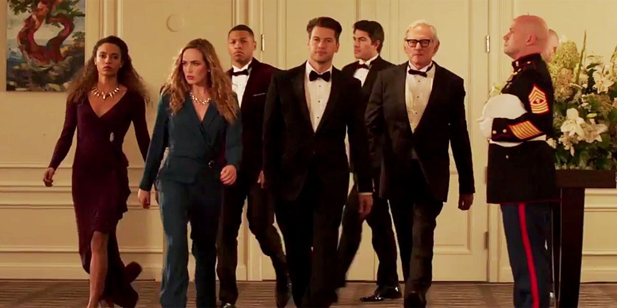 Heat Wave Hates the '80s in New Legends of Tomorrow Promo