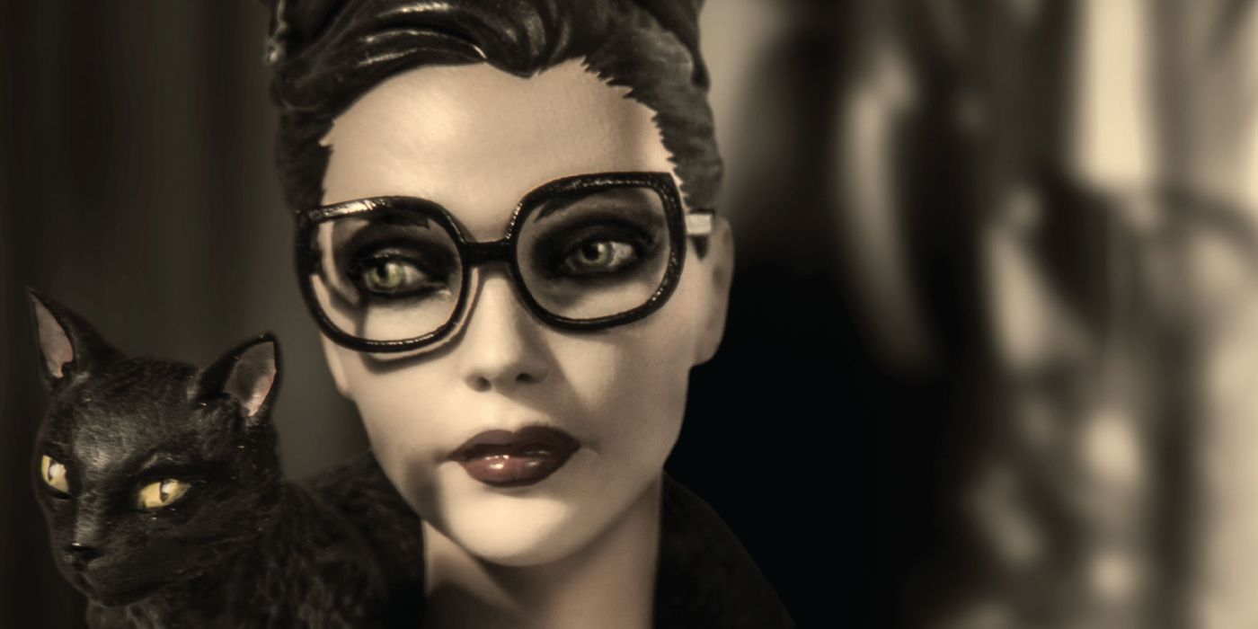 EXCLUSIVE: DC Comics Bombshells Art Book and Statue Preview