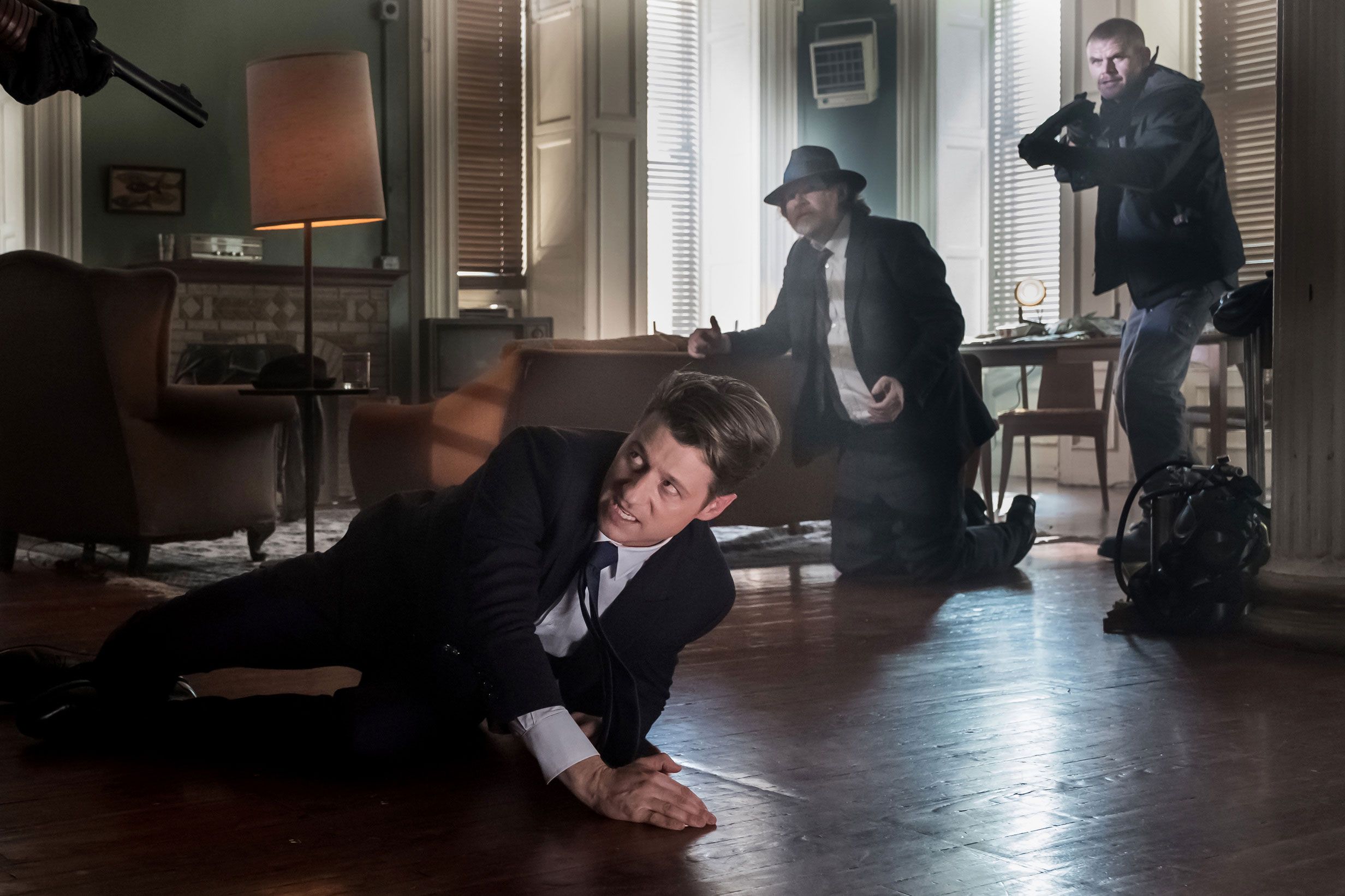 Gotham Season 4 Premiere Photos Unveiled