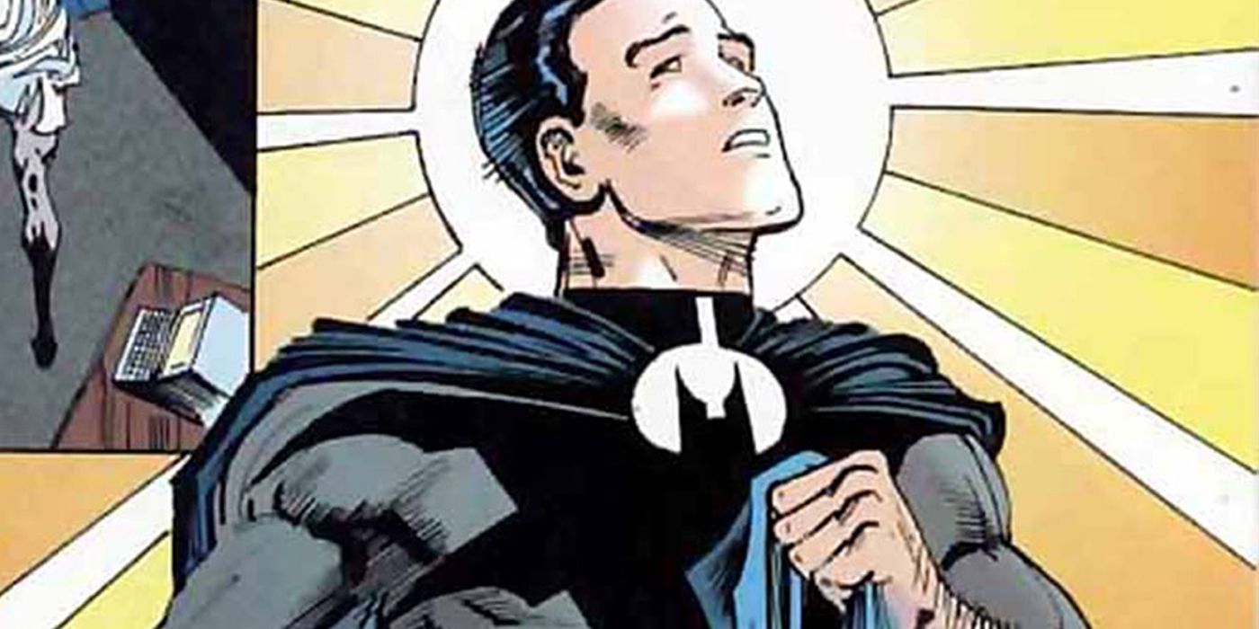 Batman: 10 of the Darkest Caped Crusaders (And 10 of the Most Ridiculous)