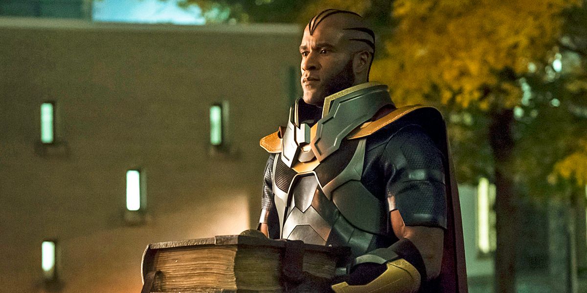 Arrowverse Elseworlds Crossover Every Spoiler Reveal