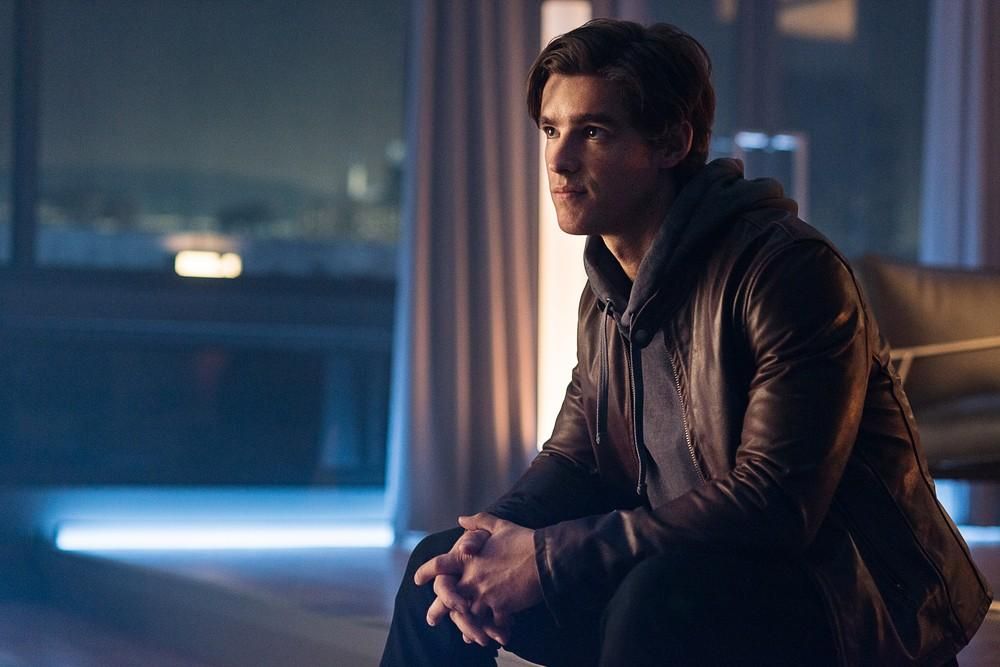 Titans: New Photos Include a New Look as the Team's Latest Villain