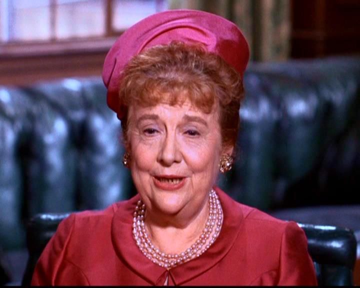 Batman: How Aunt Harriet Adapted to Her TV Series Portrayal