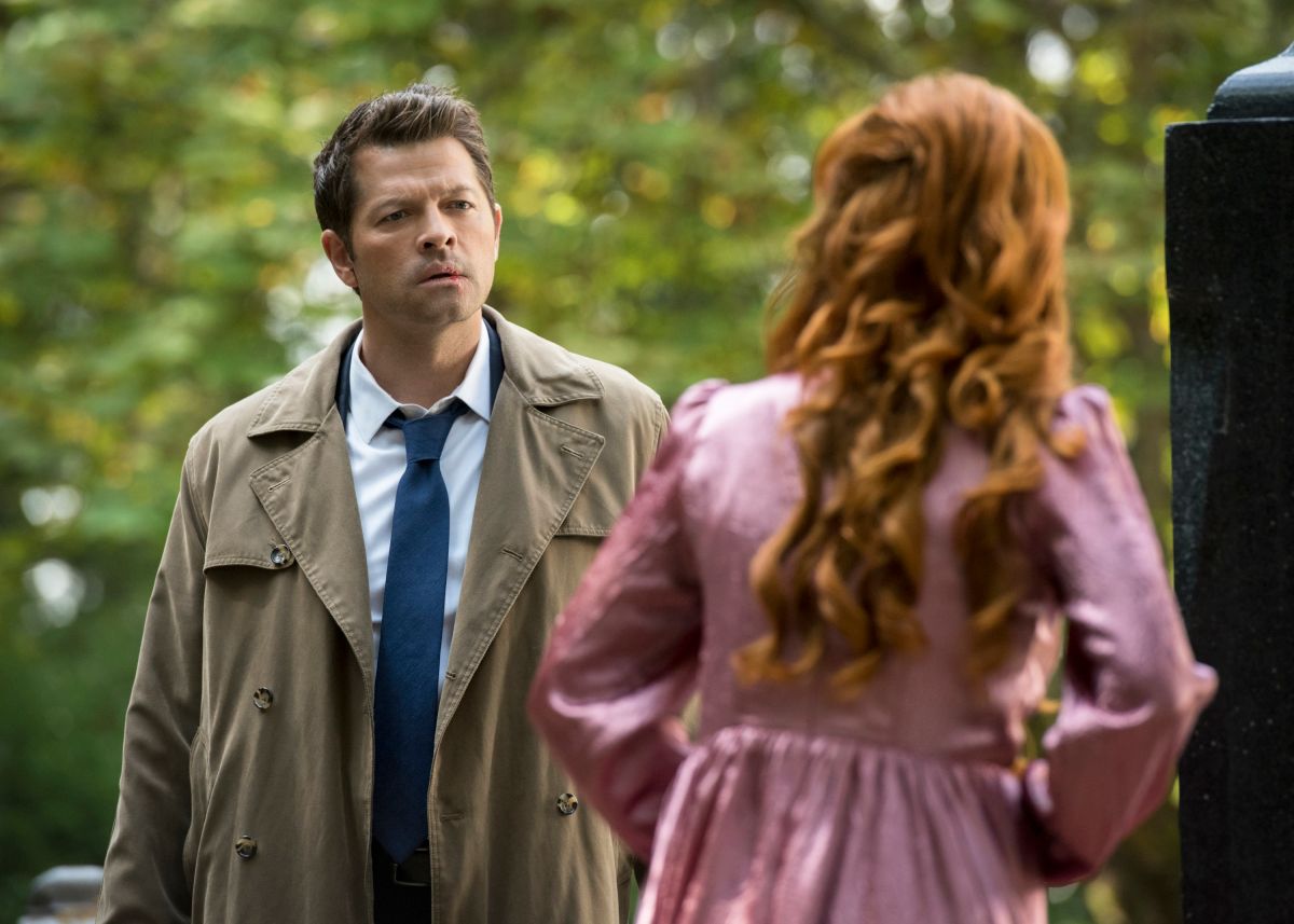 Supernatural: Sam, Dean & Rowena Work to Prevent 'The Rupture' in New ...