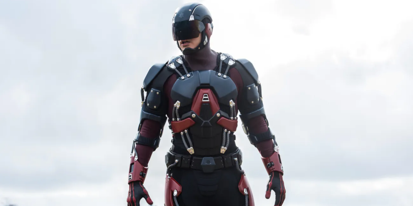 15 Best Costumes In The Arrowverse, Ranked