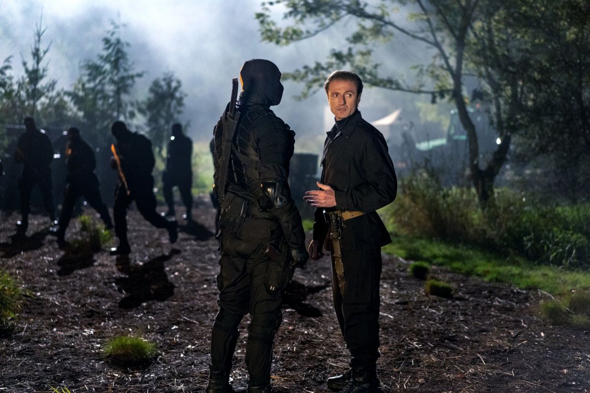 Team Arrow Returns to 'Purgatory' in New Photos