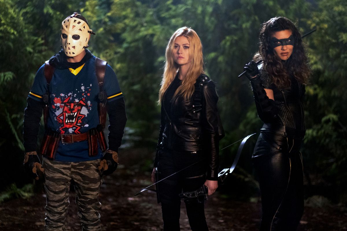 Team Arrow Returns to 'Purgatory' in New Photos