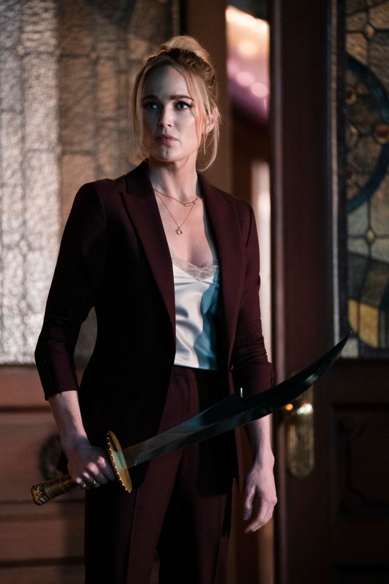 Legends of Tomorrow Photos Stage a Daring Train Rescue
