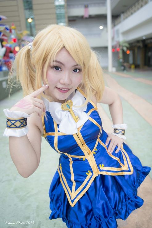 Fairy Tail: 10 Amazing Lucy Cosplays That Look Just Like The Anime