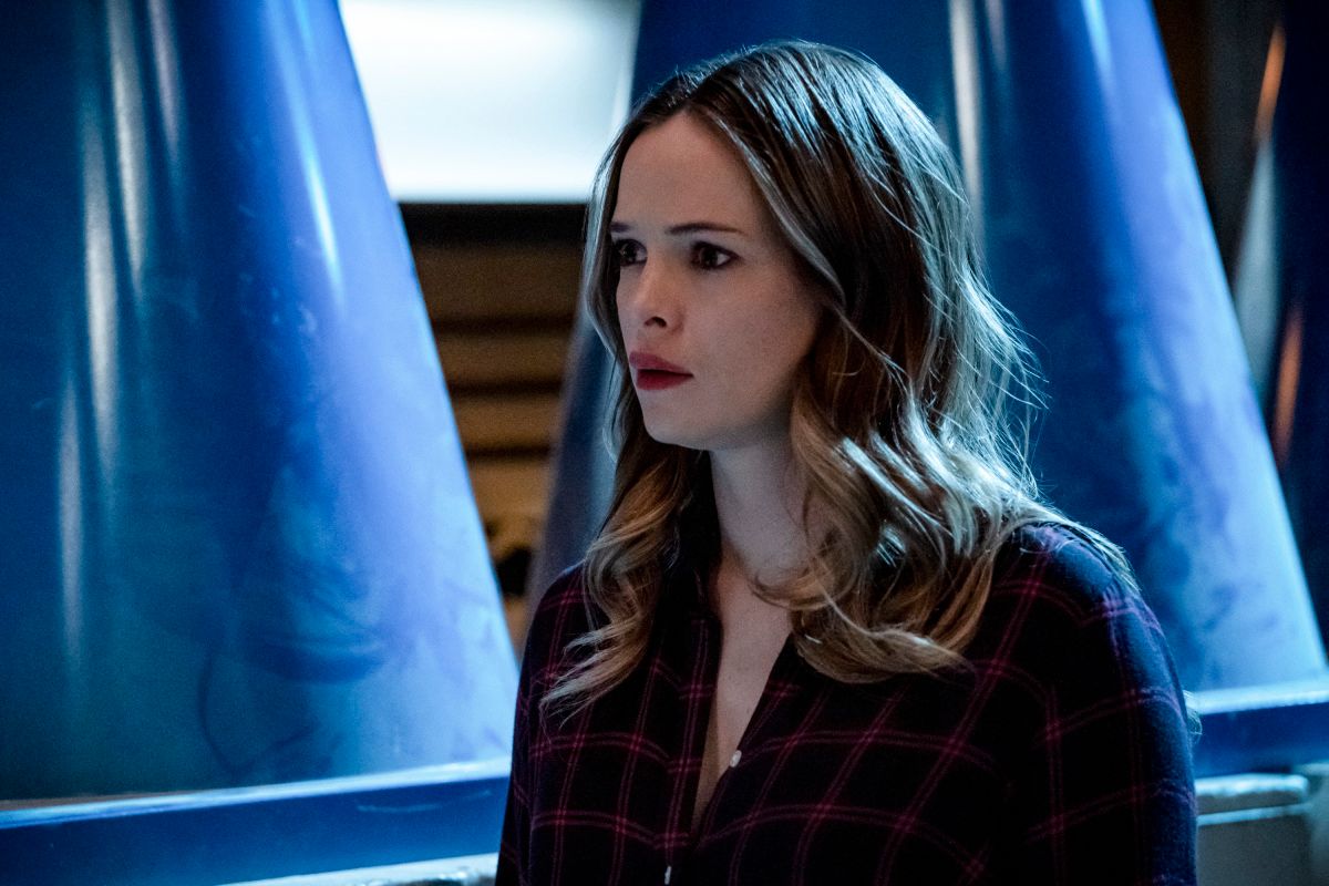The Flash Debuts Photos of Show's First Arrowverse Original Supervillain