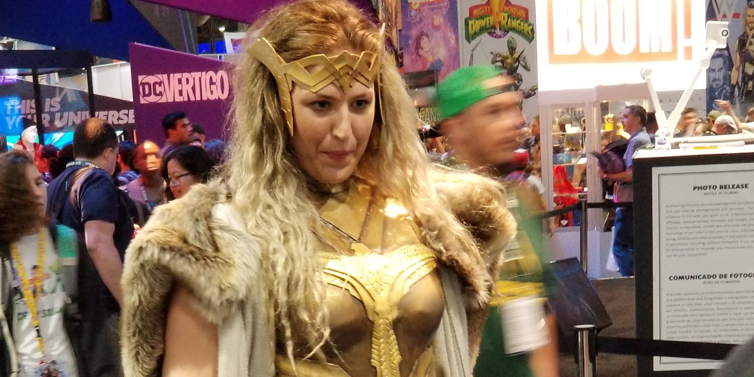 10 Hippolyta Cosplay That Look Just Like The Wonder Woman Movie