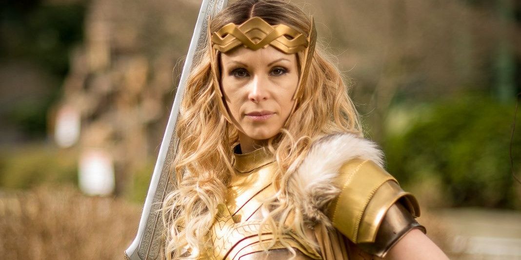 10 Hippolyta Cosplay That Look Just Like The Wonder Woman Movie