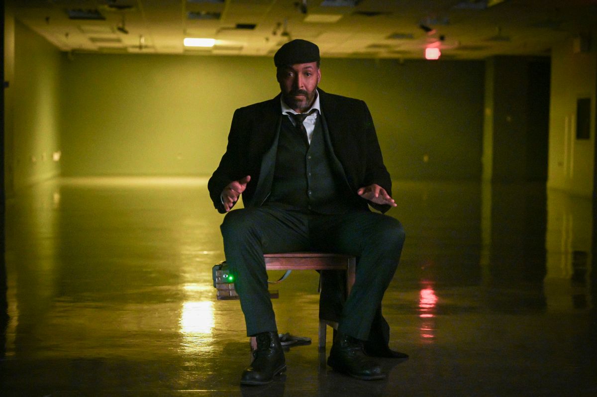 The Flash: Rag Doll Kidnaps Cecile in New Episode Photos