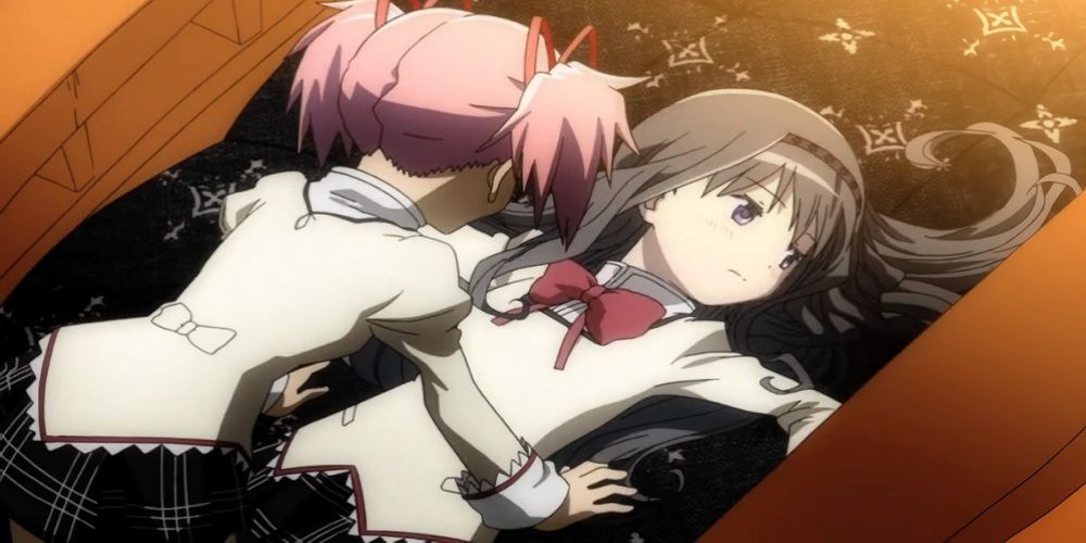 Madoka Magica: 5 Reasons MadoHomu Should Be Canon (And 5 Why It Shouldn't)