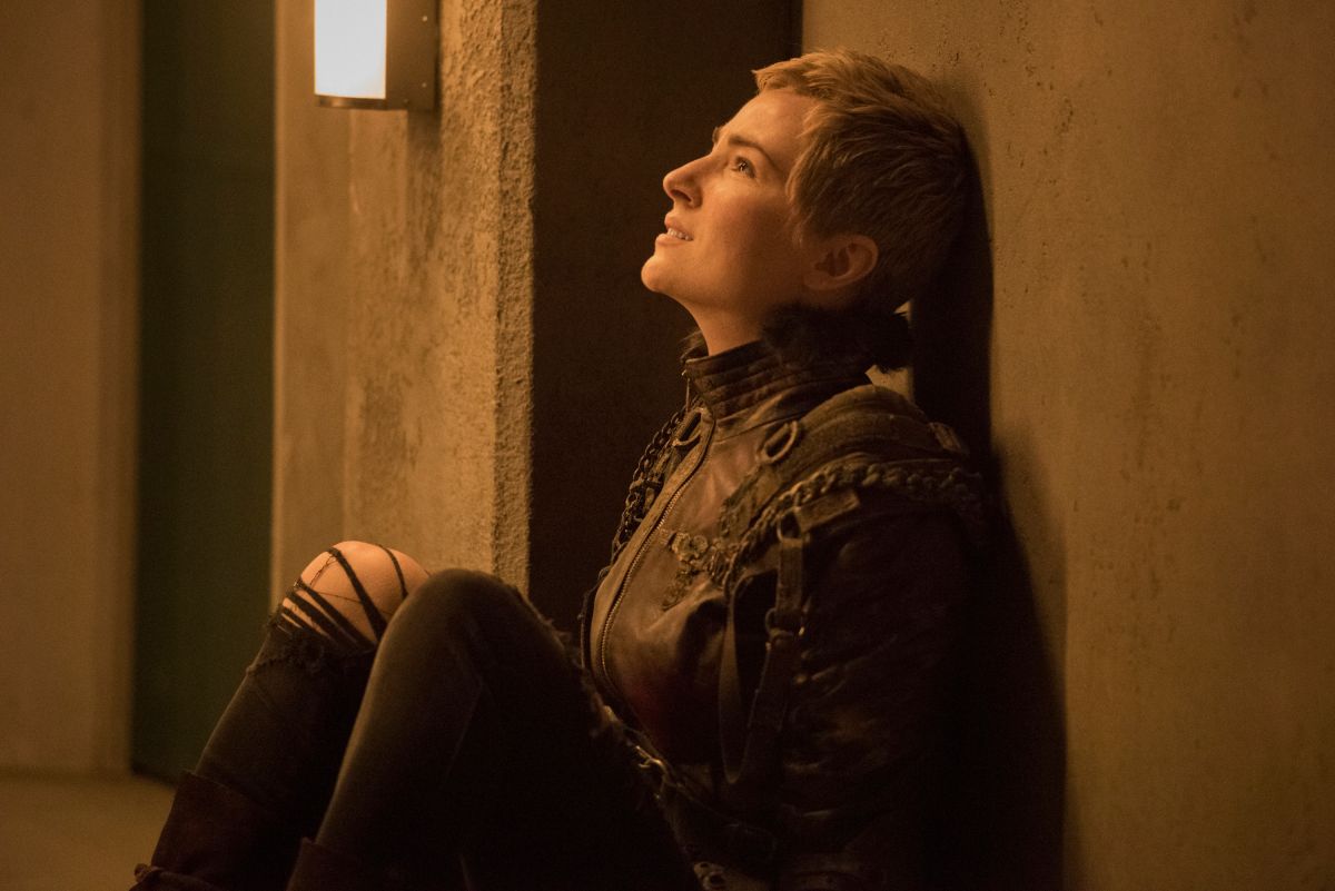 The 100 Celebrates 'A Sort of Homecoming' in New Photoset