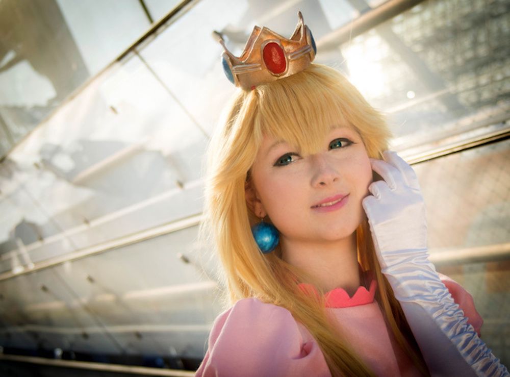 10 Princess Peach Cosplay That Would Make Mario's Jaw Drop
