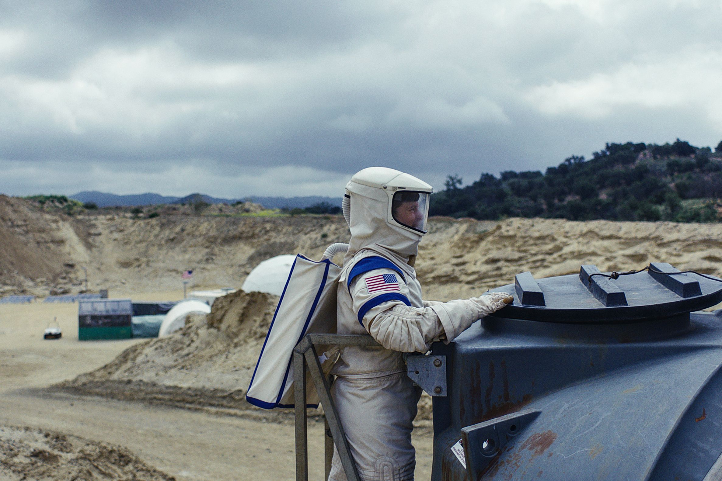 REVIEW: Moonbase 8 Gets Minimal Laughs From Its Thin Premise