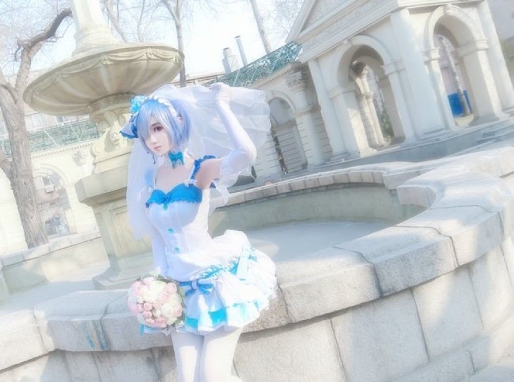 10 Adorable Re:Zero Rem Cosplays That'll Make You Return To Death