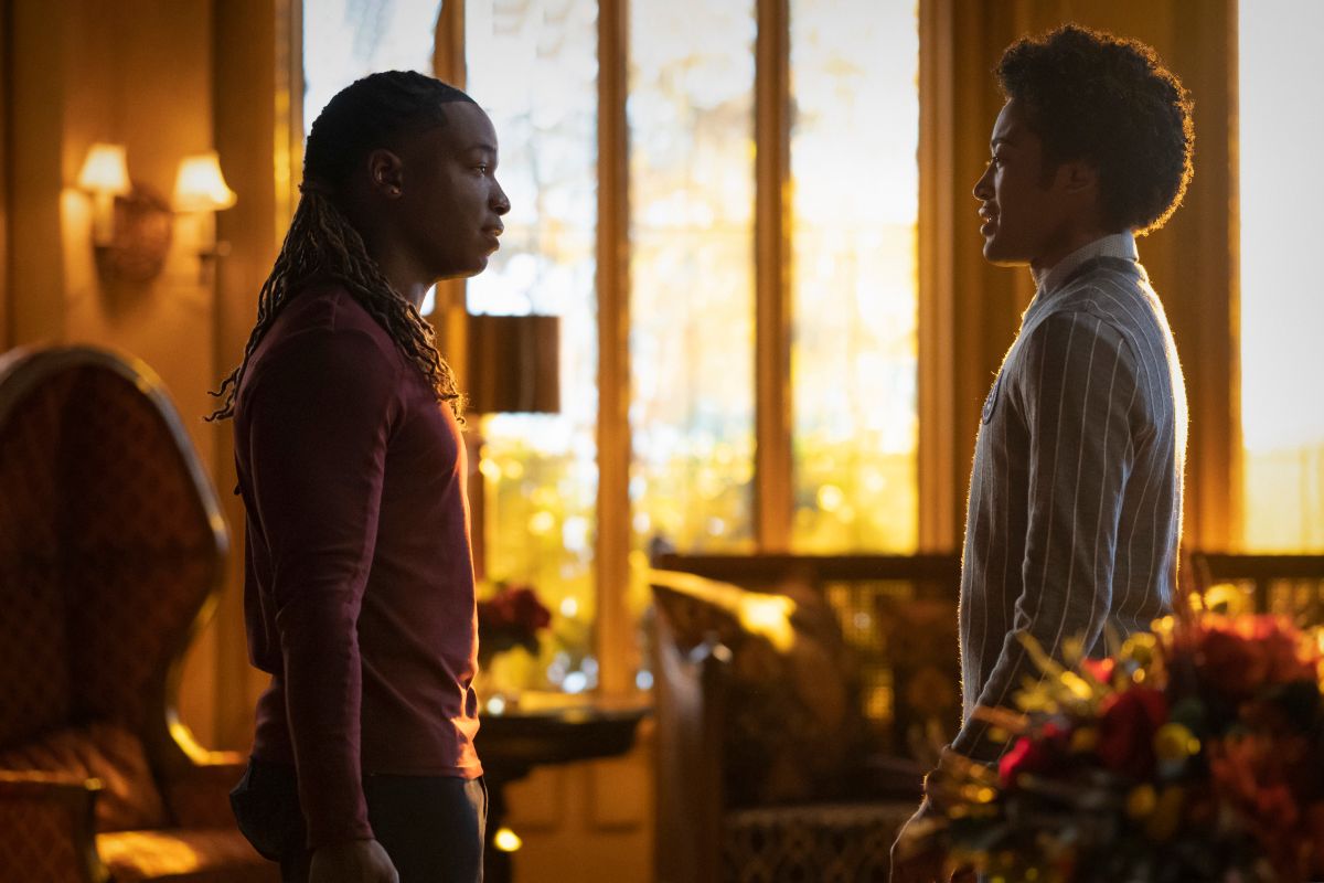 Legacies' Super Squad Reunite in BTS Photos