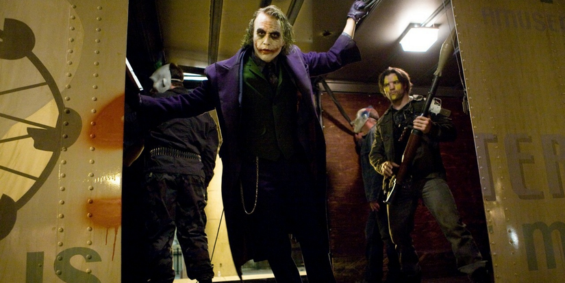 The Dark Knight: 10 Ways Heath Ledger Is Still The Best Joker