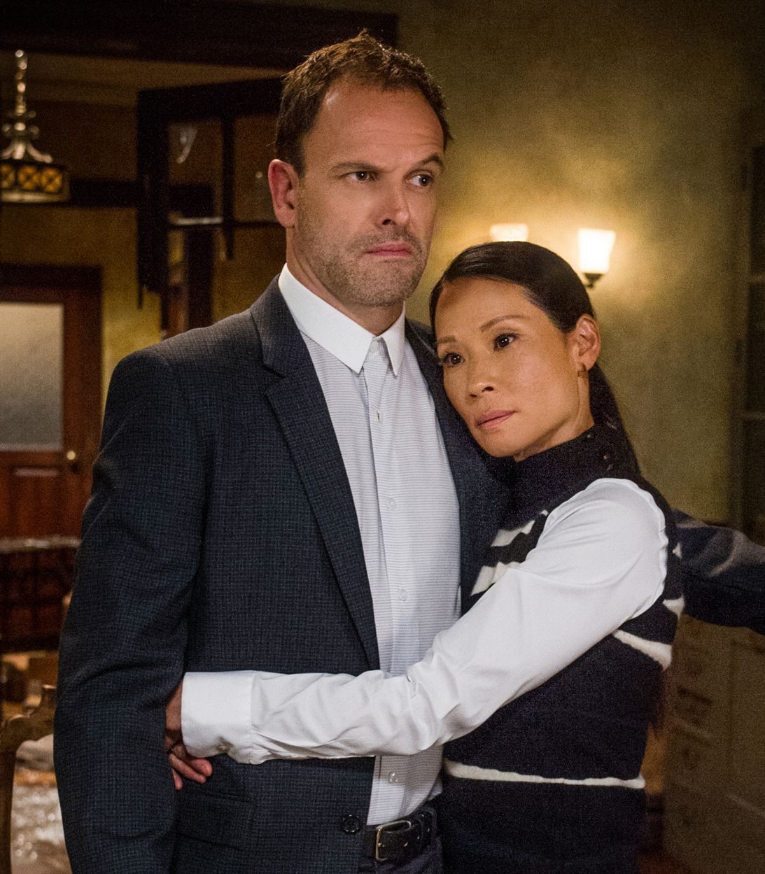 Jonny Lee Miller Running