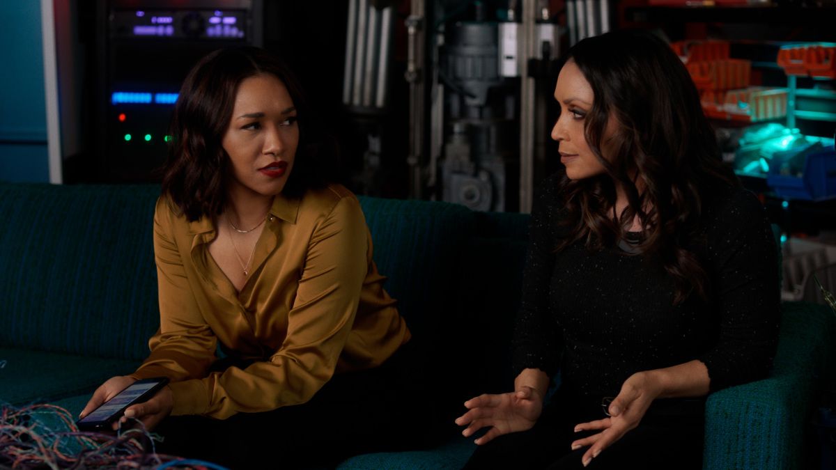 The Flash Recap & Spoilers: S7, E13, 'Masquerade'