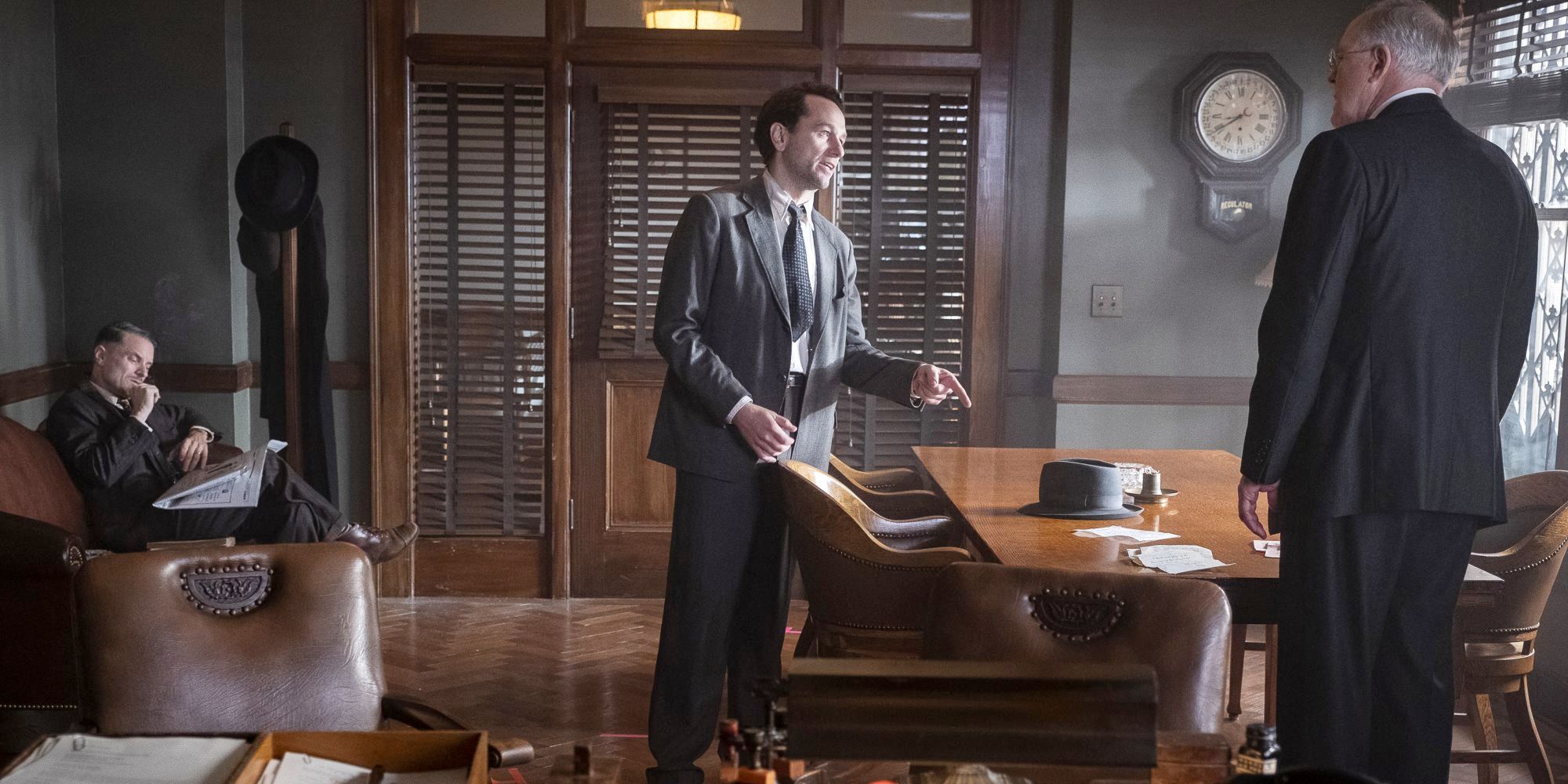 Perry Mason: How the Titular Detective Becomes a Lawyer