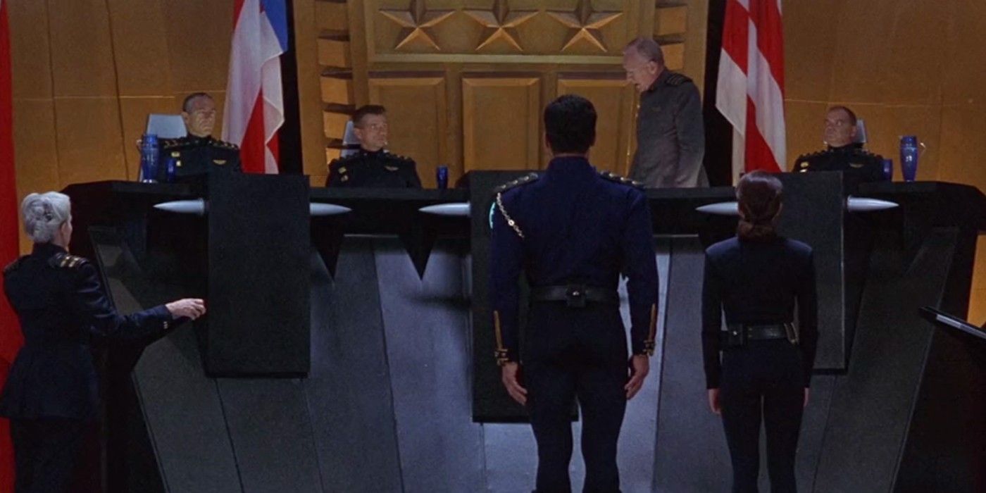 Judge Dredd: 5 Ways The 1995 Movie Is Underrated (& 5 It Deserves The Hate)