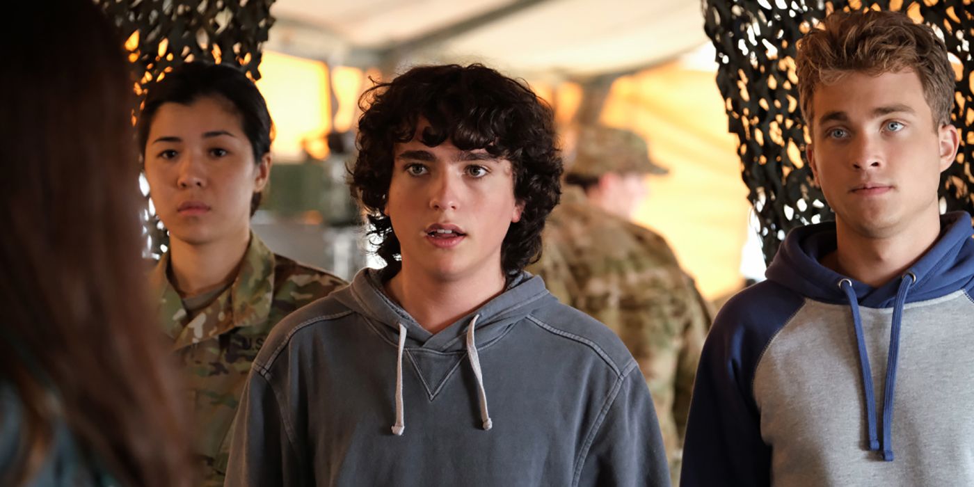 Superman and Lois is the Perfect Show for Bruce Wayne's Arrowverse Debut