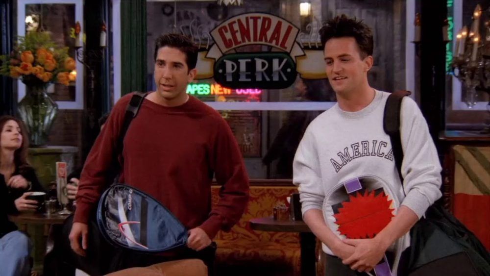 Friends: 5 Times We Felt Bad For Chandler (& 5 Times He Was The Bad Guy)