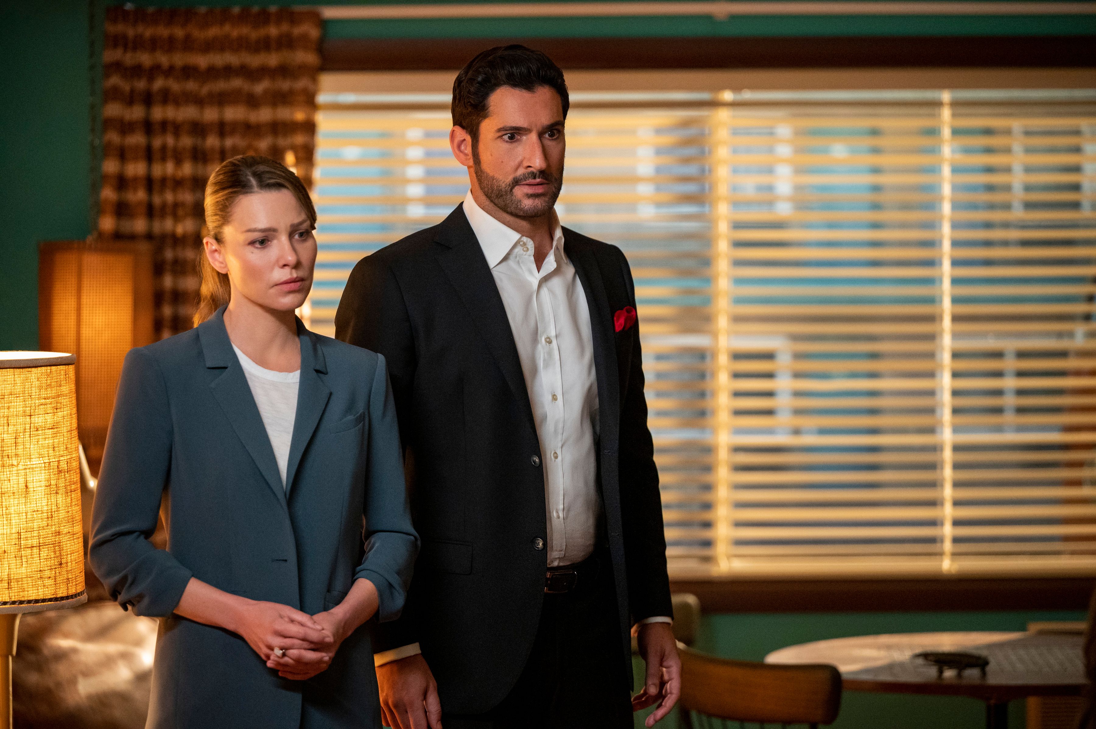 Lucifer Showrunner Explains Why Chloe Stayed on Earth