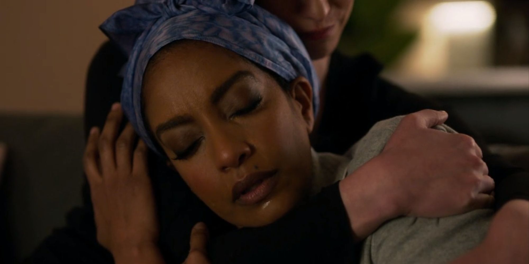 Supergirl: Kelly and Alex Relationship Is Season 6's Highlight