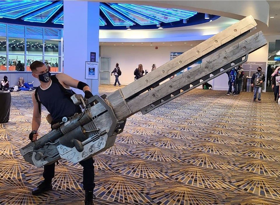 Resident Evil 3 Fan Creates an Unbelievable, Life-Size Rail Gun Replica