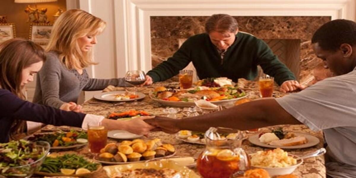 10 Movies With The Best Thanksgiving Dinners
