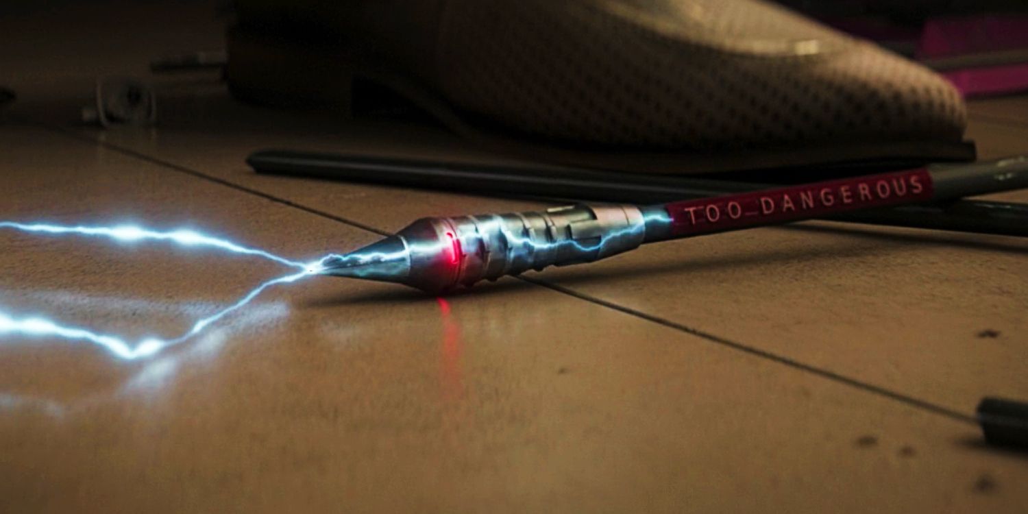 Hawkeye: 12 Coolest Trick Arrows Used In The Series, Ranked