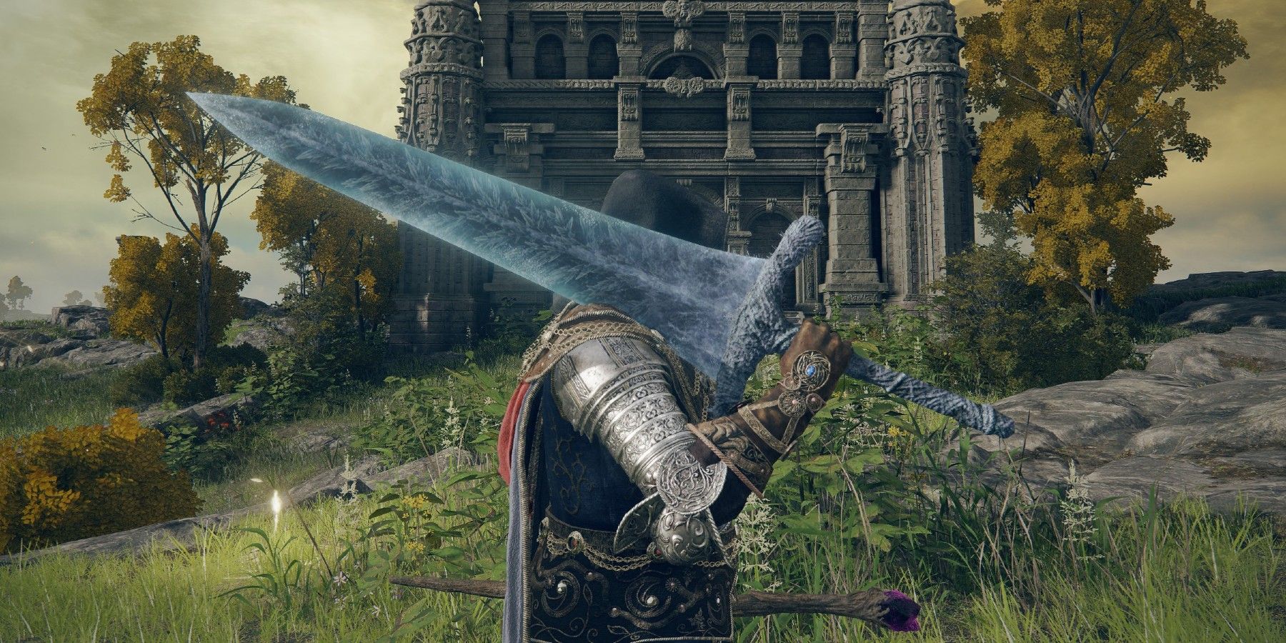 Elden Ring: Why the Moonlight Greatsword Is FromSoft's Most Iconic Weapon