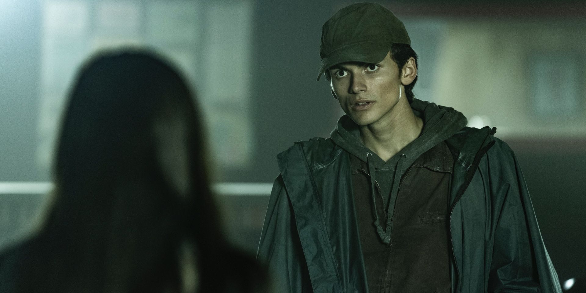 Fear the Walking Dead Takes a Teen Romance Detour