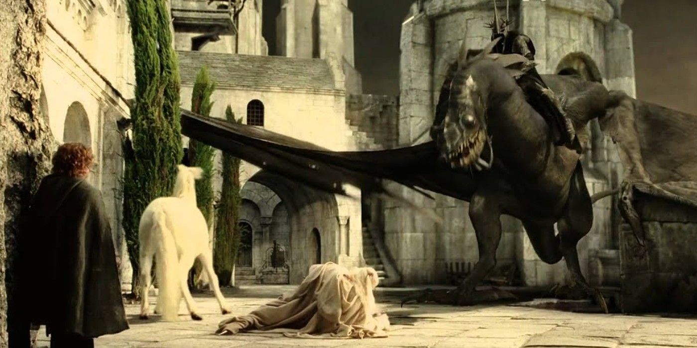 Lord of the Rings: Why Did Gandalf Struggle to Fight the Witch-King?