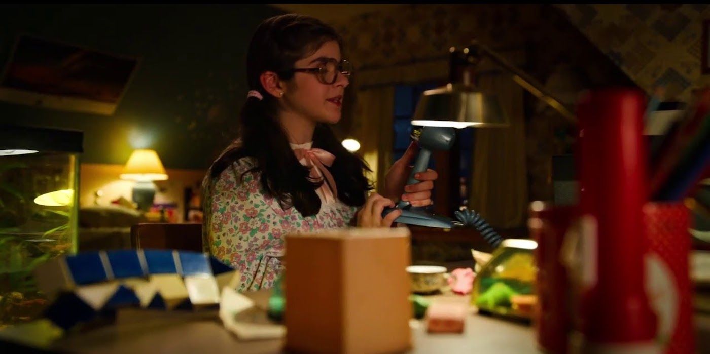 Stranger Things 4 Brings Back Dustin's Girlfriend Suzie