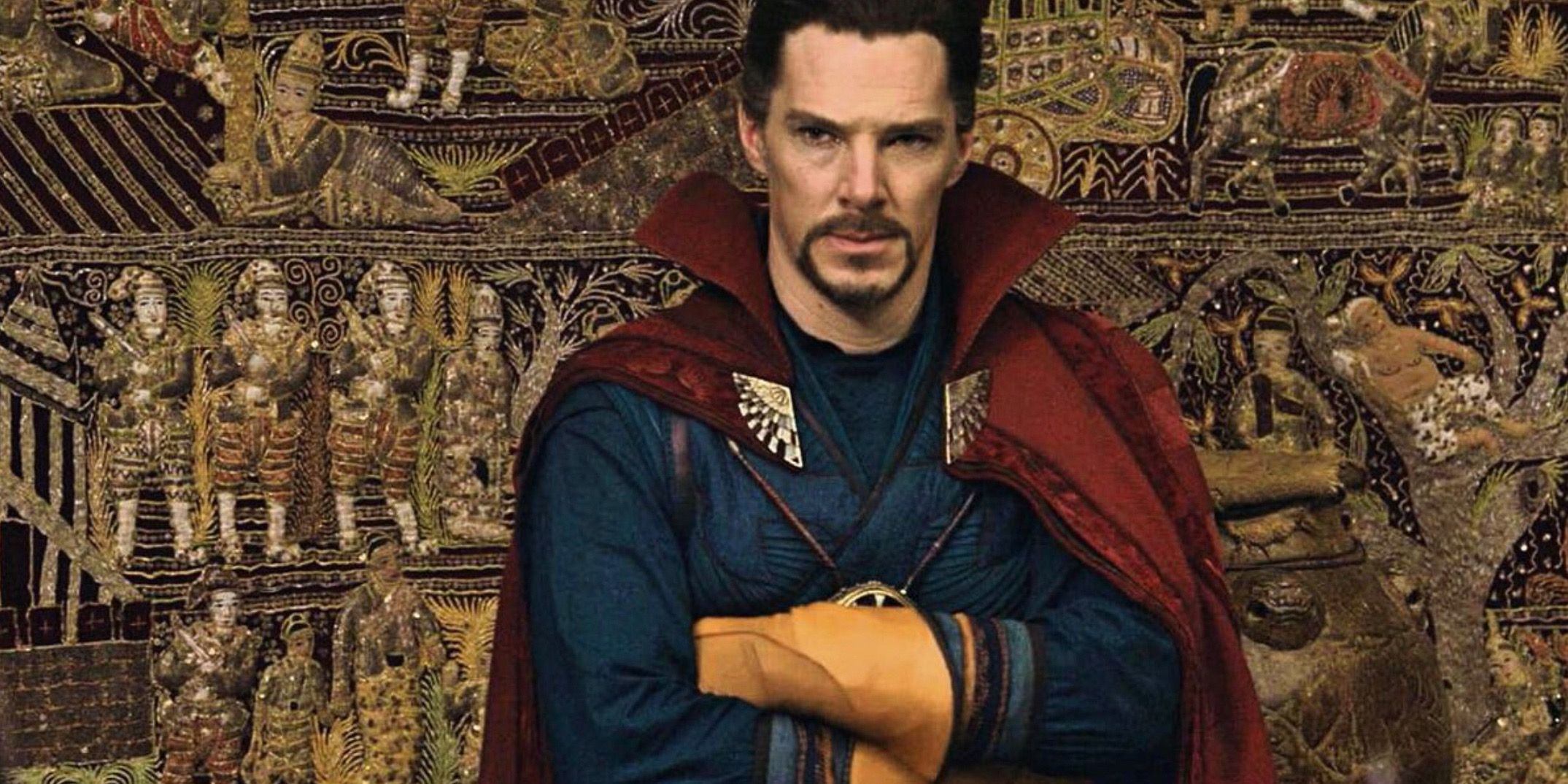 Why Does Doctor Strange Wear Gloves in Thor: Ragnarok?