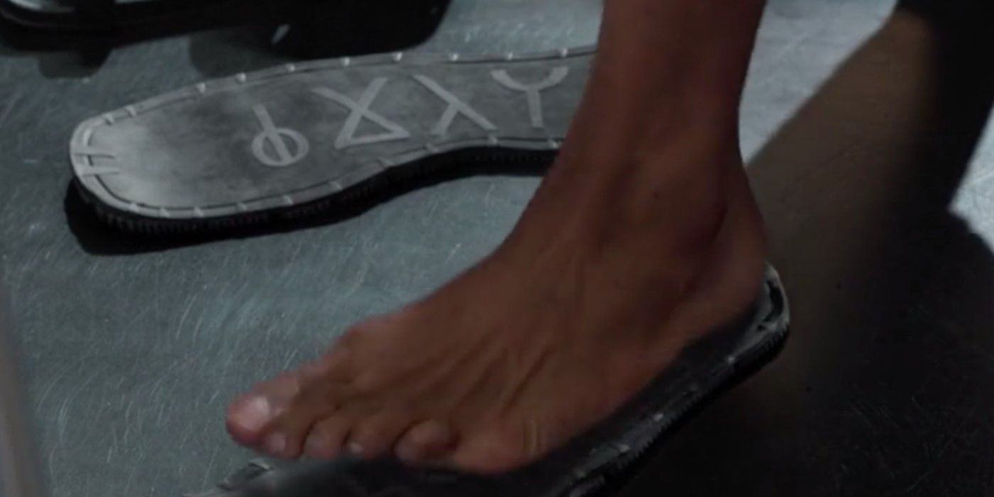 Black Panther Toes Black Panther: A Nation Under Our Feet (Marvel