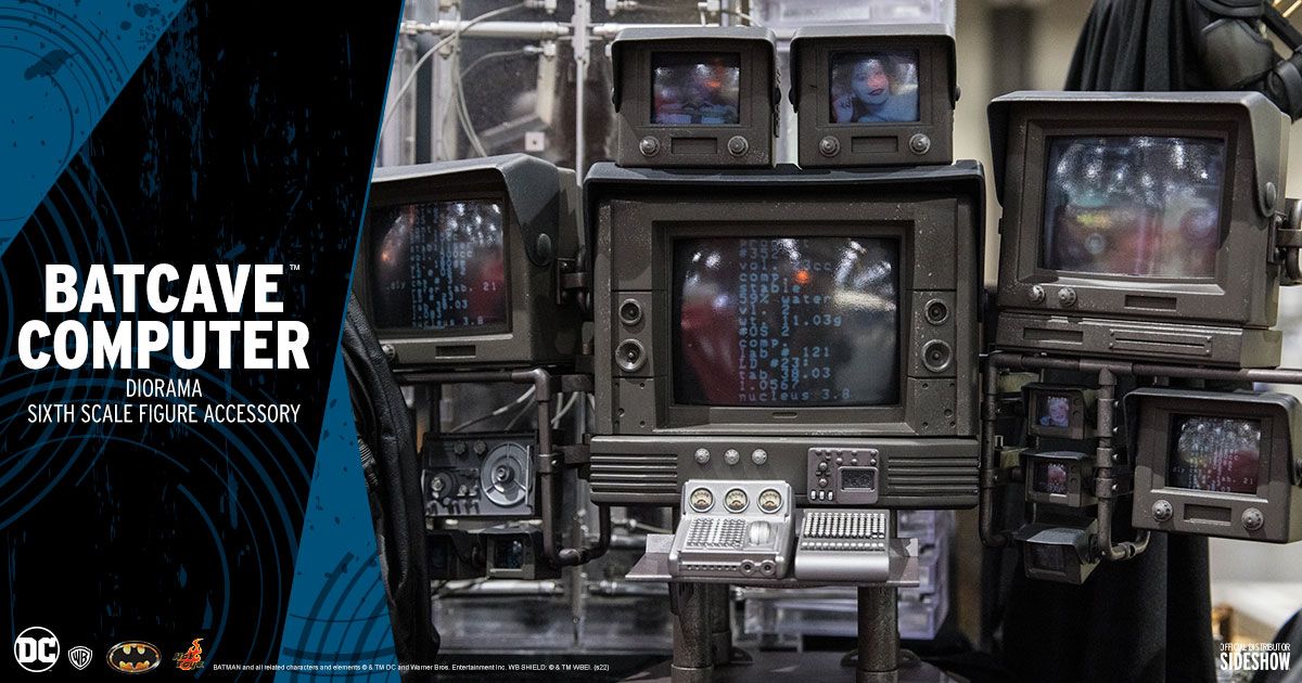 Michael Keaton's Batman Looms Large In His First Hot Toys Deluxe Figure