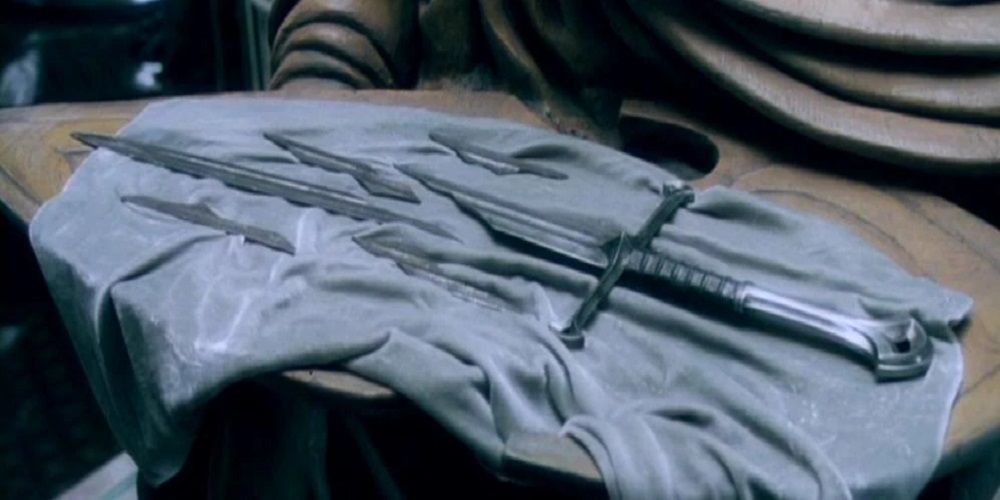 10 Best Swords In Lord Of The Rings, Ranked