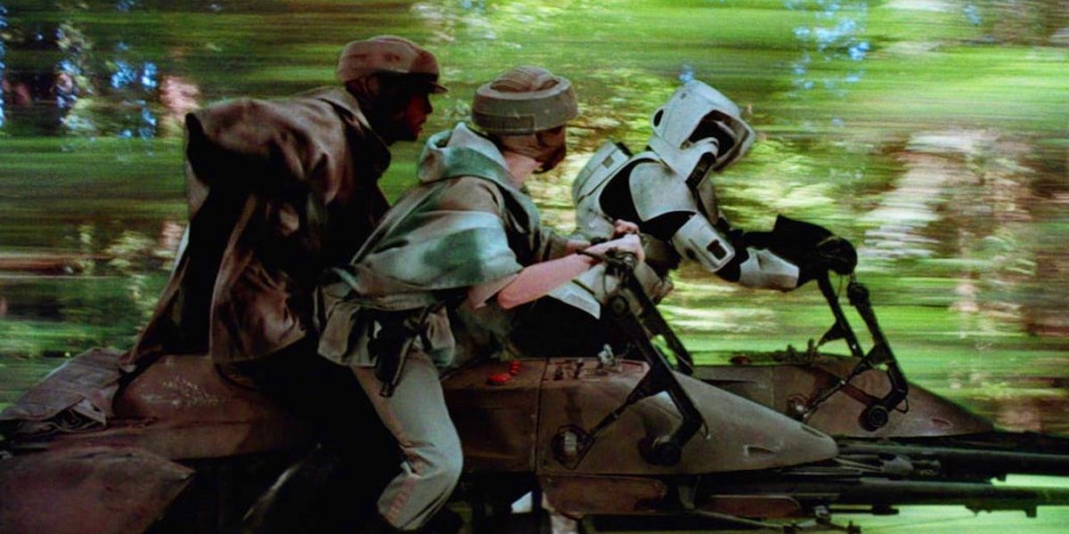 Skeleton Crew Set Footage Debuts Intense Star Wars Speeder Bike Sequence