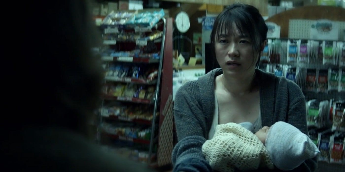 Hulu's Little Fires Everywhere Paints a Messy Portrait of Motherhood