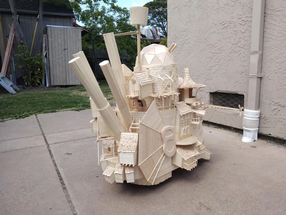 Fan Made Replica of Howl's Moving Castle Will Lift Your Heart's Burden