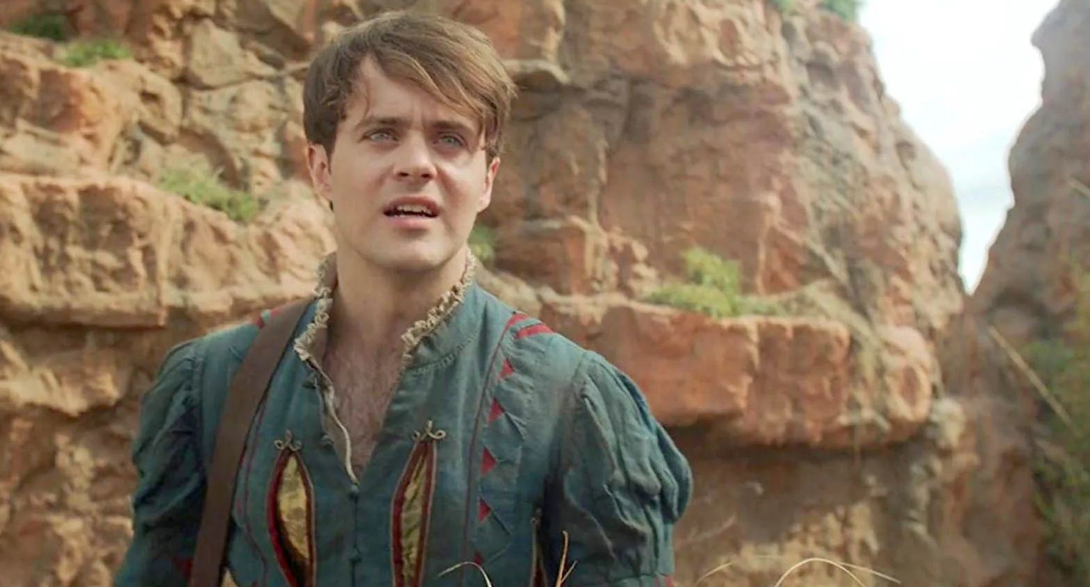 Joey Batey & Lenny Henry Dive into the Joys of Filming The Witcher ...