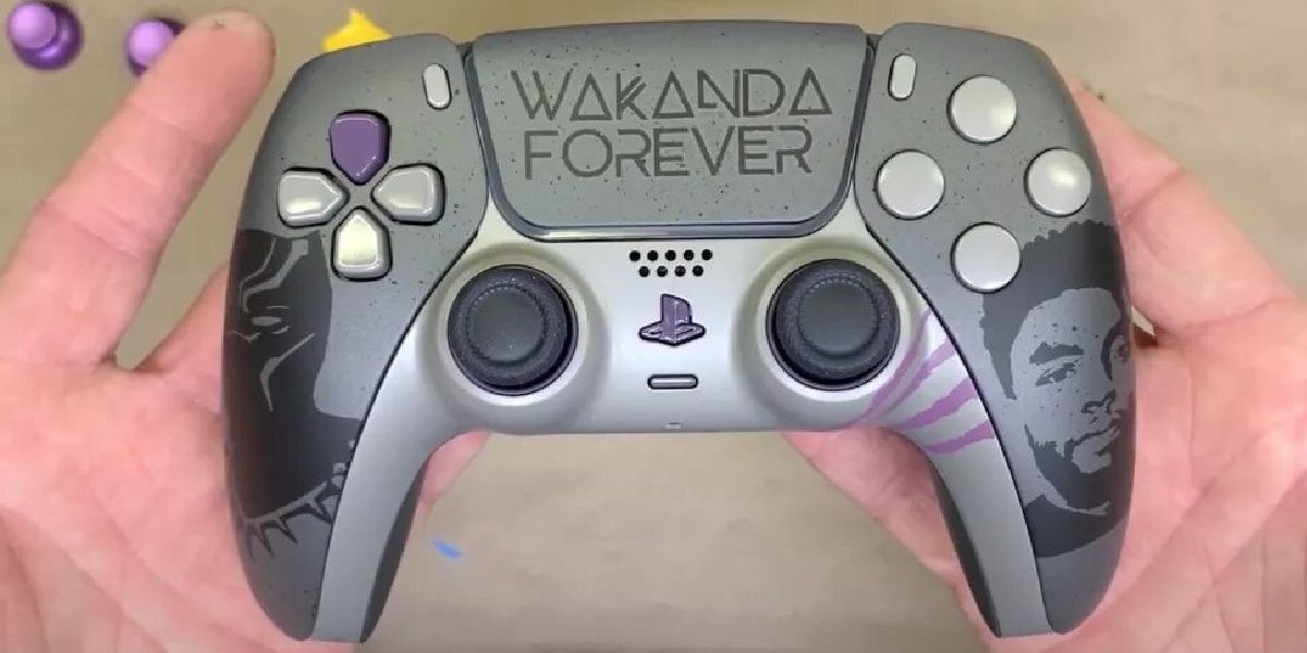 The 10 Coolest PlayStation Controllers
