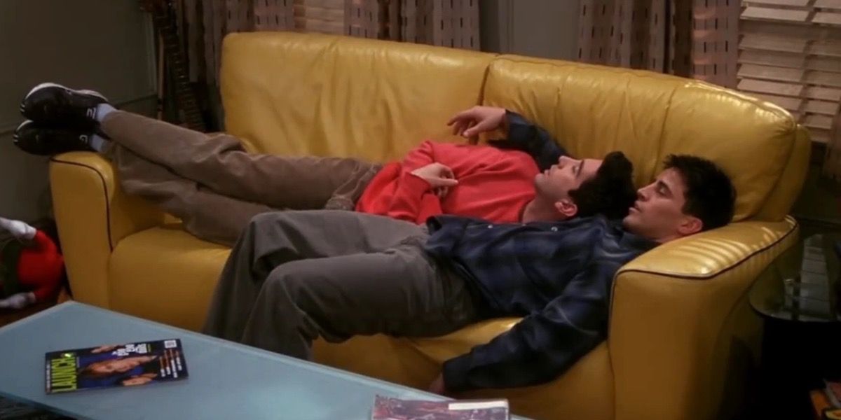 10 Classic Sitcom Jokes Fans Can't Believe Are Real