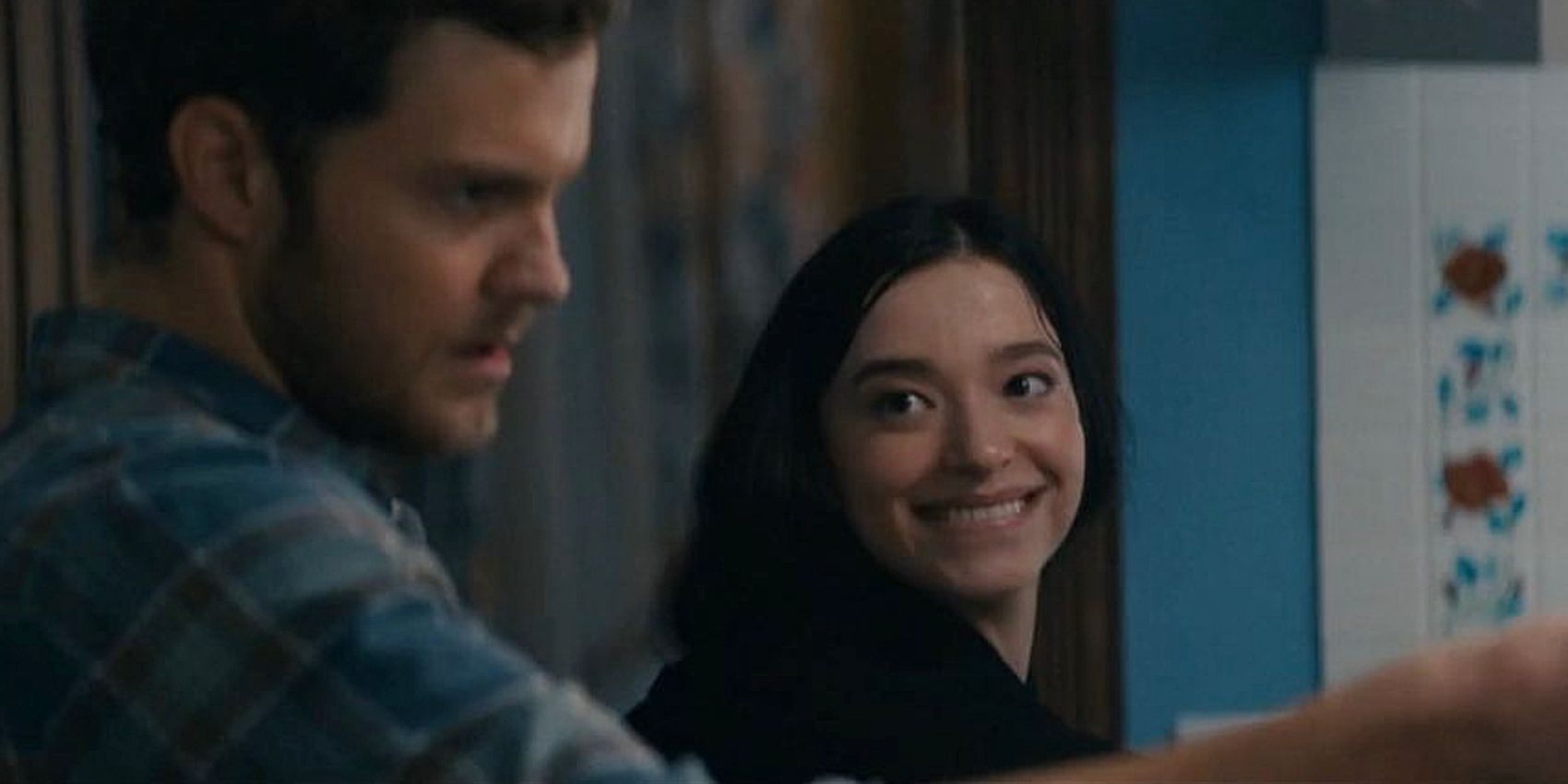 Every Scream Movie & The Clues To The Ghostface Killer